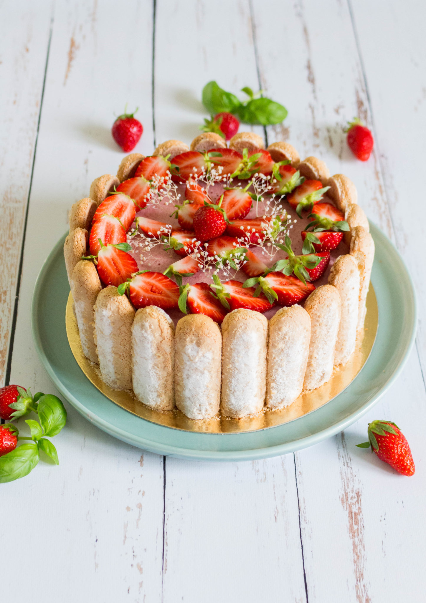 Entremet fraise & basilic – Moi, gourmande